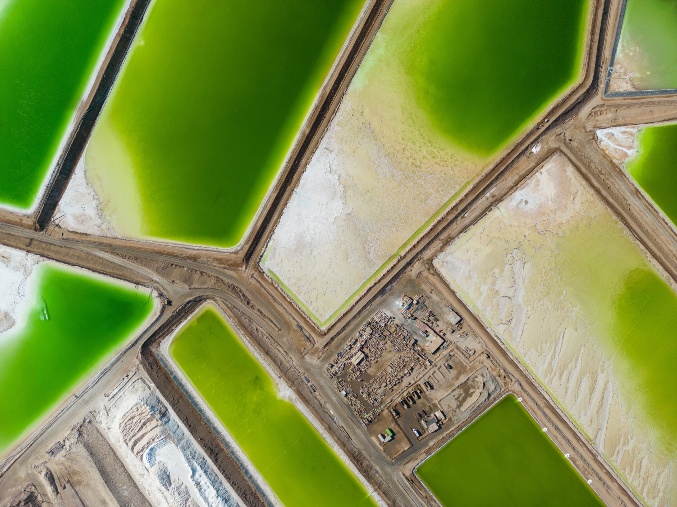Spodumene and lithium salts prices: Exploring the connection